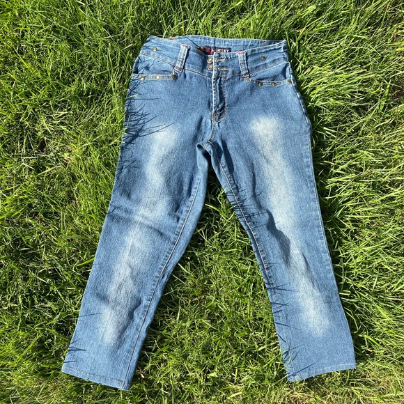 American Vintage | Jeans | Vintage Early 200s Low Rise Cropped Jeans Sz ...